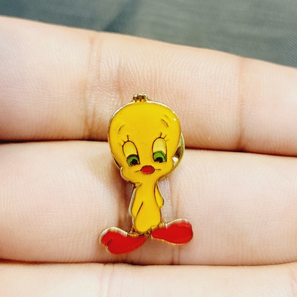 Accessories | Vintage Cute Little Tweety Bird Pin | Poshmark